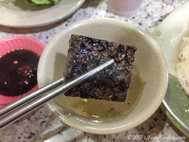 冬に食べる台湾の定番料理、薑母鴨（ジャンムーヤー）ってどんなもの？ | ライフスタイリングログ