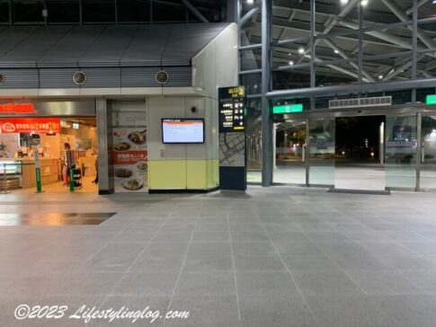 高鉄台南駅から市内中心地行きの無料シャトルバスに乗る方法 | ライフスタイリングログ